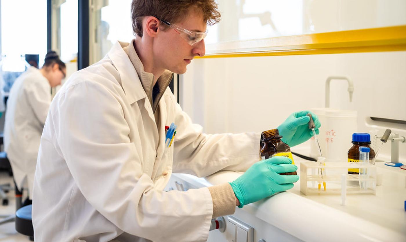 Waarom kiezen voor de opleiding Chemie? | VUB