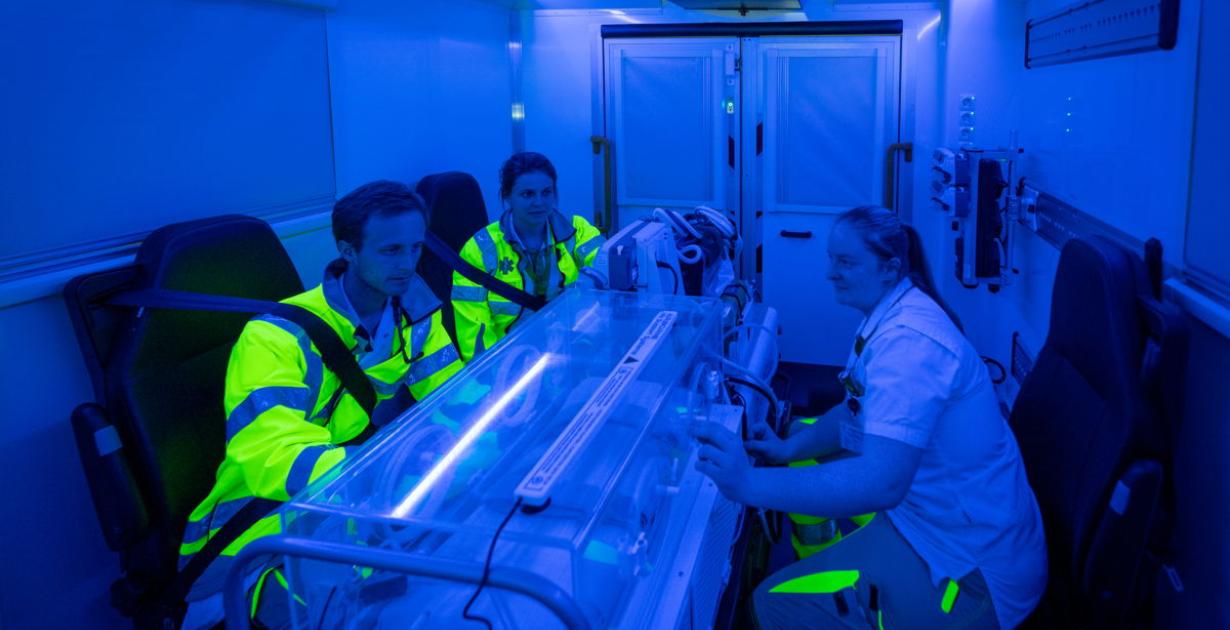 New high tech ambulance UZ Brussel | Vrije Universiteit Brussel
