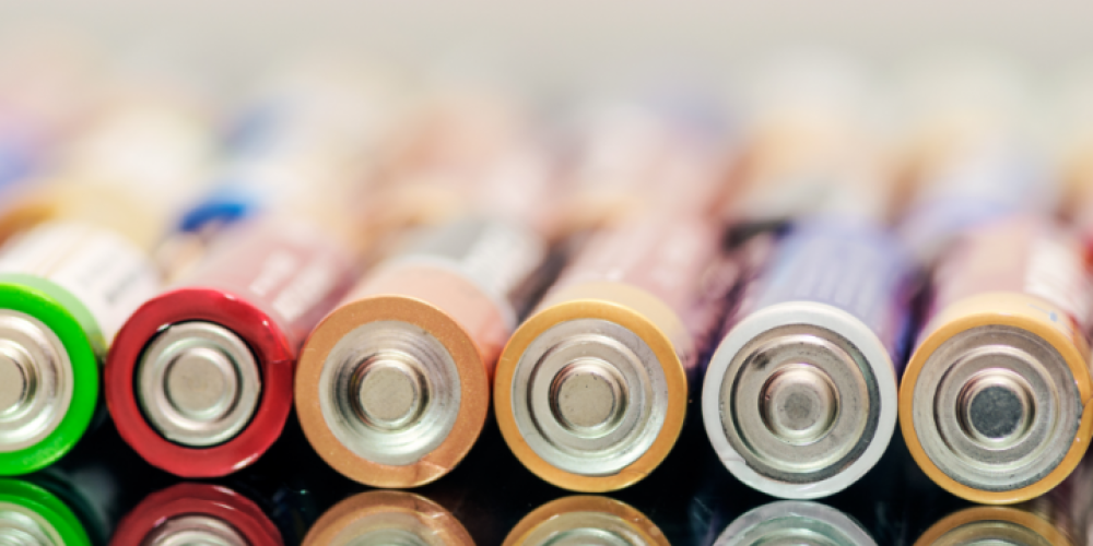 Goedkope batterijen gaan langer mee dan dure merken | Vrije ...