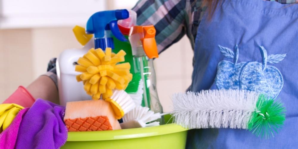 Beroep van poetsvrouw of -man veel gevaarlijker dan gedacht | Vrije ...